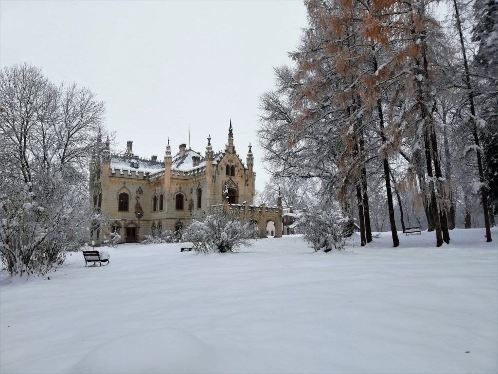 roman24 | Revelion la Castelul Sturdza de la Miclăușeni