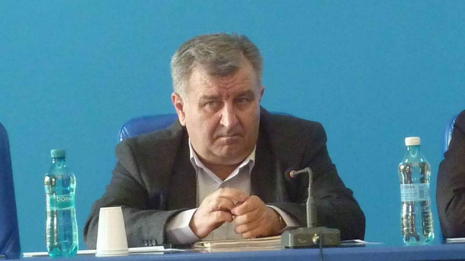 roman24 | Eduard Corduneanu l-a dat în judecată pe prefectul George ...