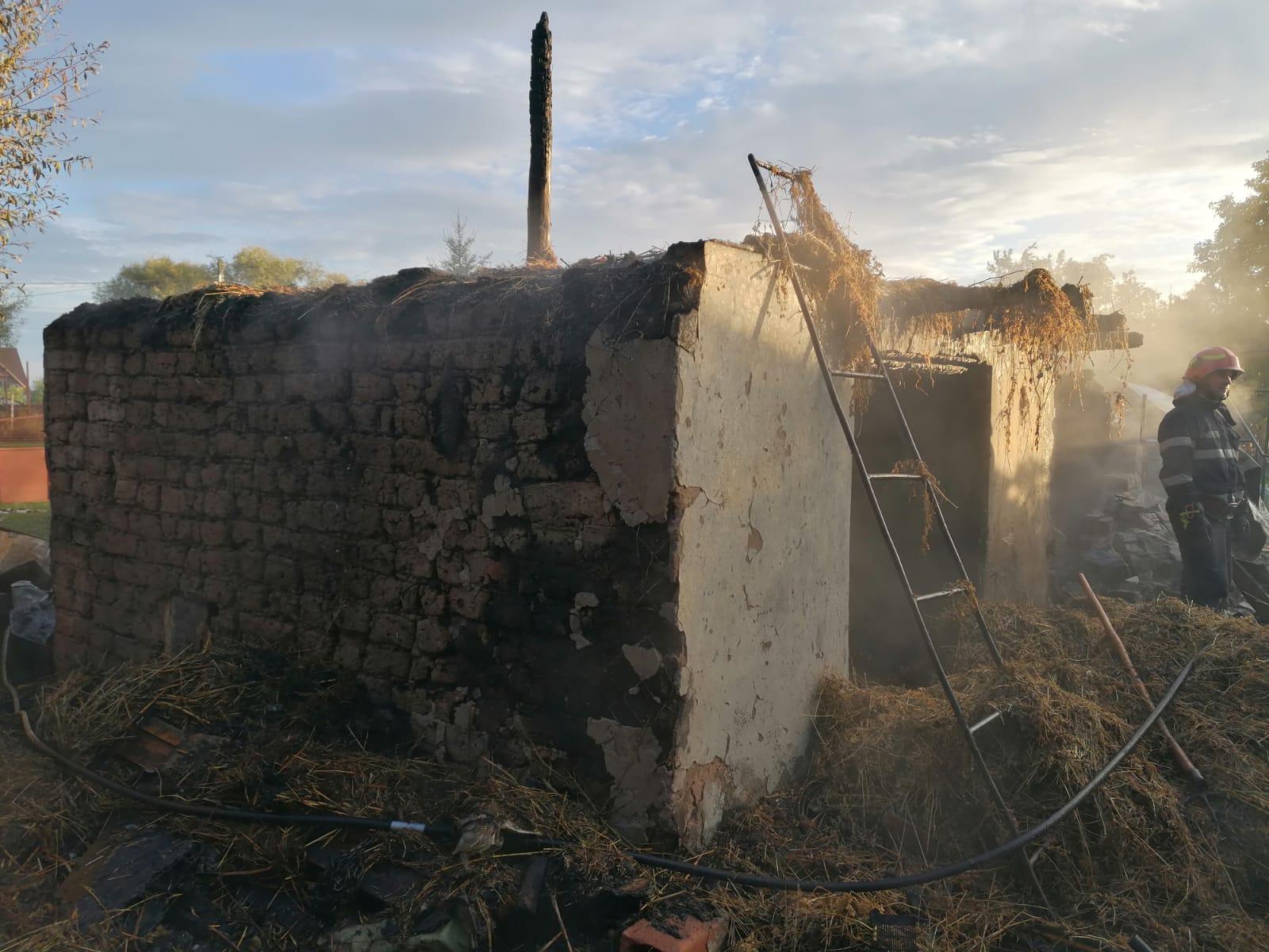 roman24 | Gospodarie mistuita de flacari in Neamt