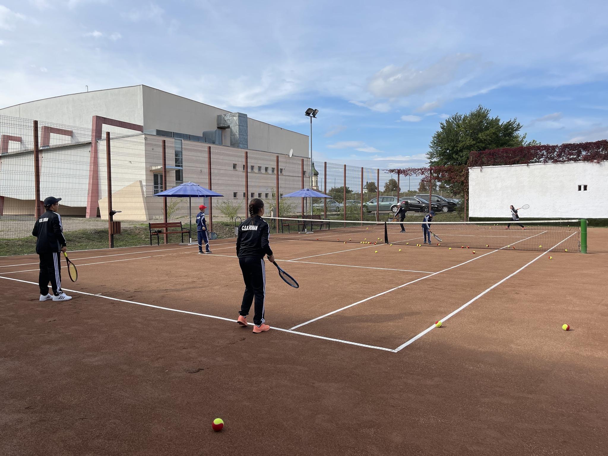 roman24 | Prima competiție din 2023, la fileu!