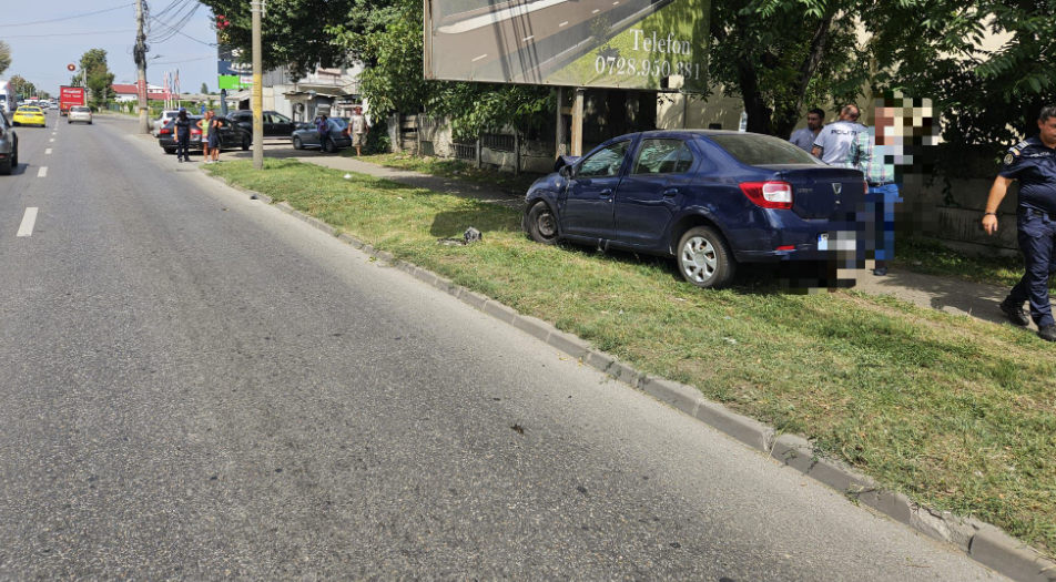 roman24 | Accident cu patru victime la ieșire din Roman spre Iași